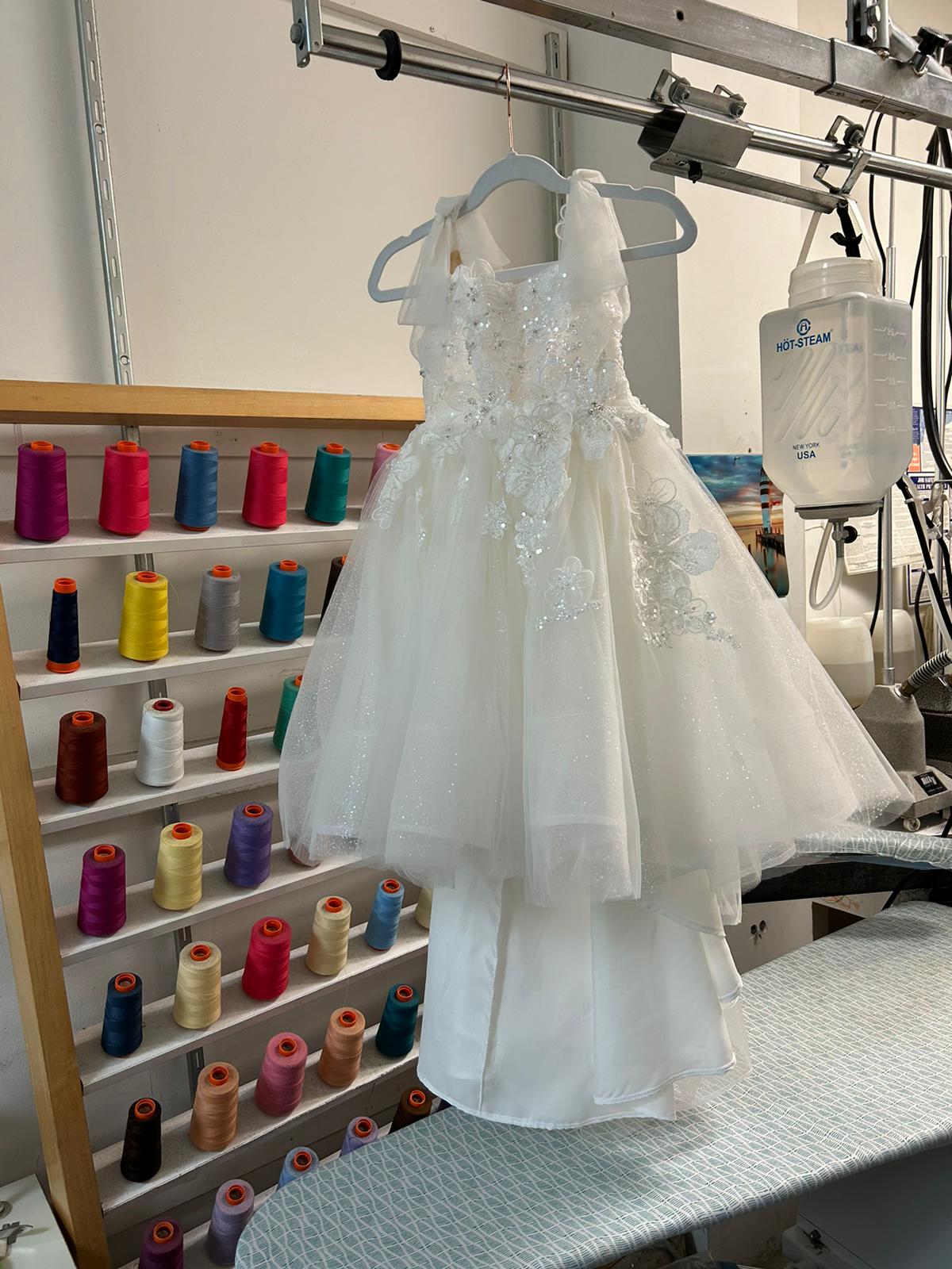 Alterations U.S.A in Bloomingdale & Gurnee, IL